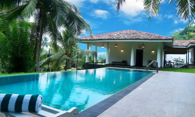 HTC Pool: Thiết bị hồ bơi (bể bơi) TPHCM, Hà Nội (báo giá 2026)